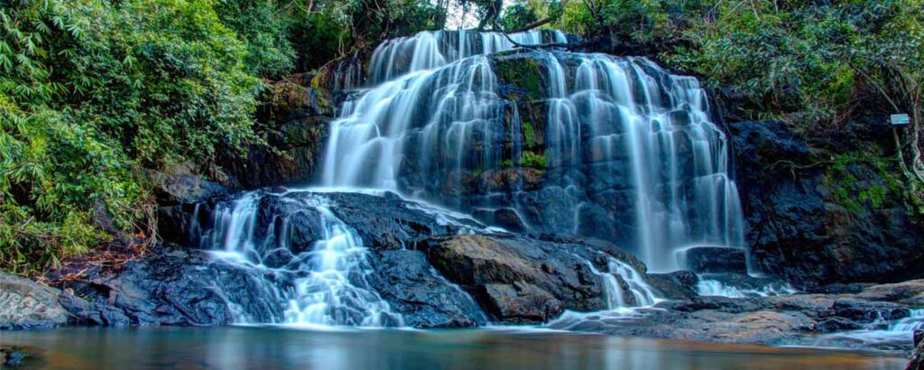 MY COUNTRY | My Country English essay | 100% Free | Sigma Kids